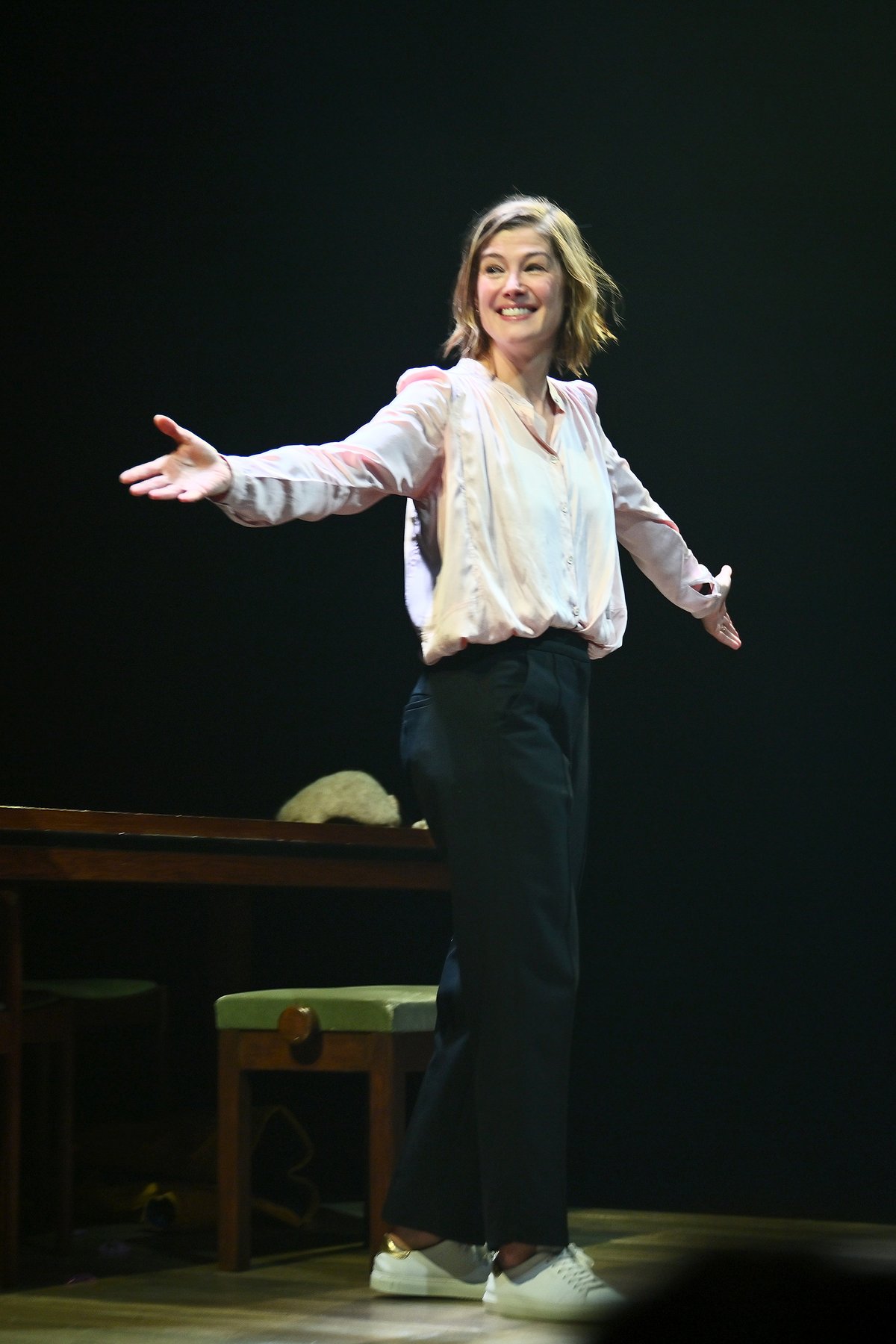 Rosamund Pike slams texting audience member in West End show