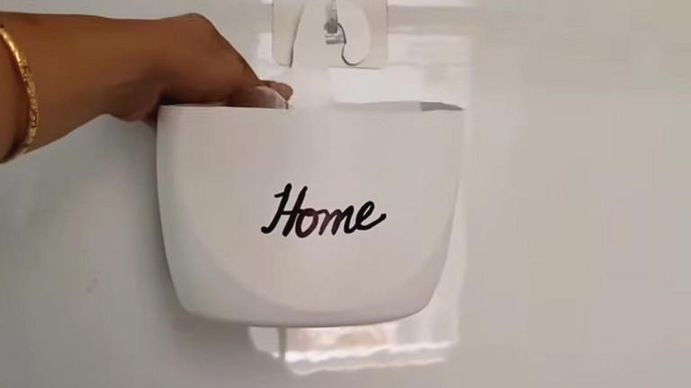 Keep those old detergent containers: Use them for DIY hanging storage ...
