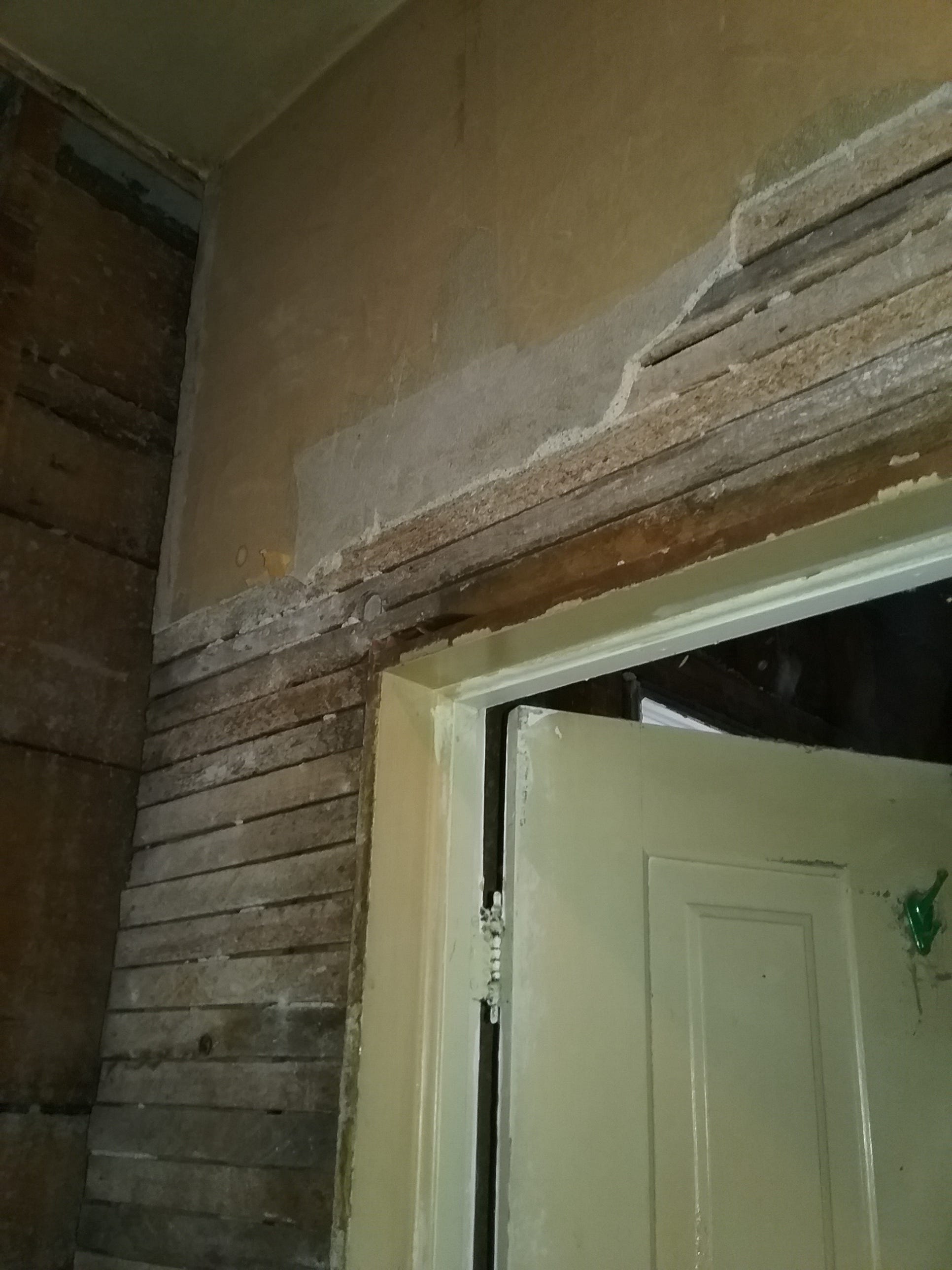 Learn to fix old walls at Stearns History Center workshop