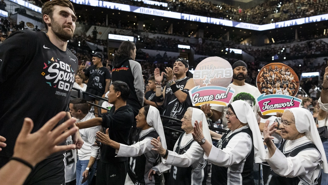 NBA Finals ticket prices soar past $5,000 for Spurs-Knicks