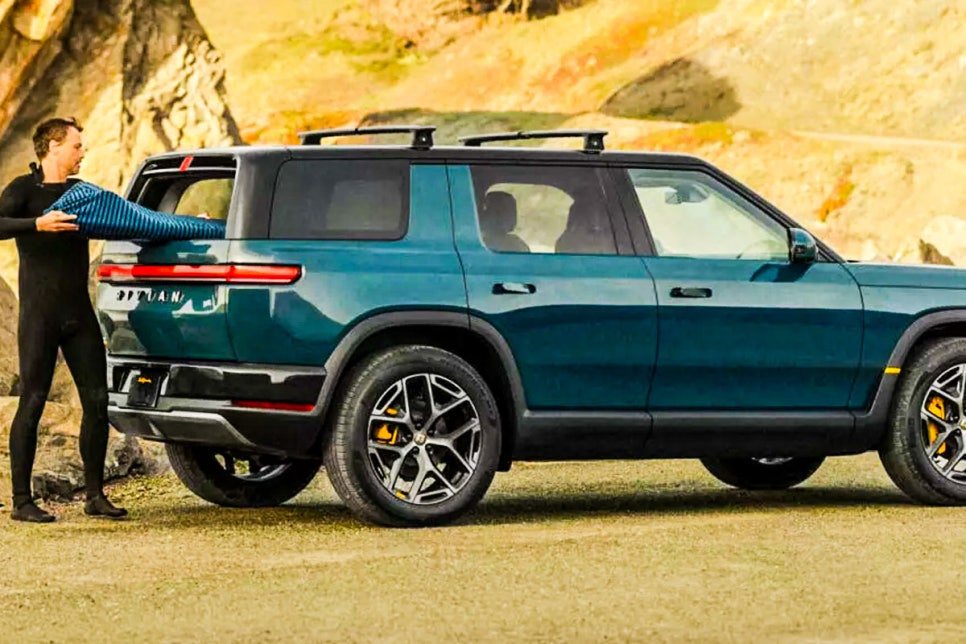 656 hp, 650 lb-ft, 3.6 sec 0-60, 331-mile range: Can the Rivian R2 ...