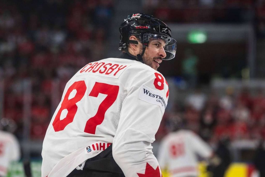 Sidney Crosby antoi palaa: haukkui MM-tuomarit – video pukukopista julki
