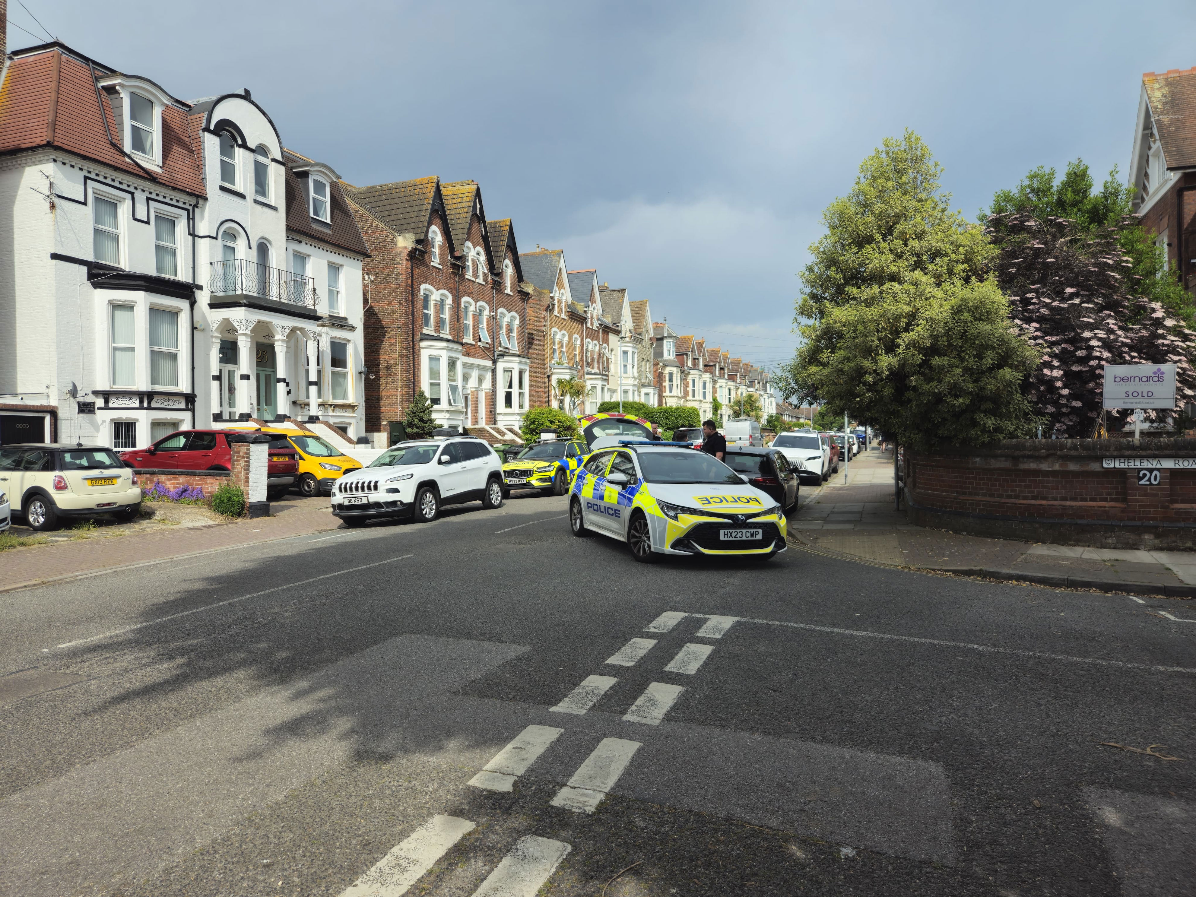 Angry Portsmouth street flare-up sees police called out as man arrested