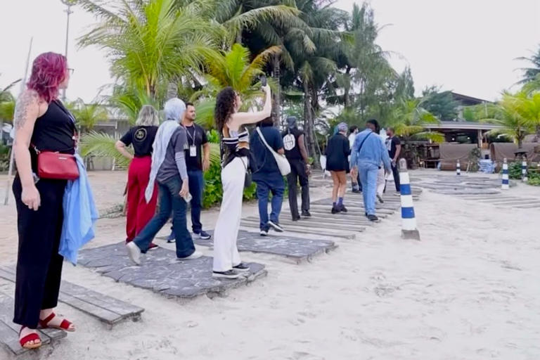 Daniel Caesar & Slank tutup hari terakhir Java Jazz 2026, musisi ...