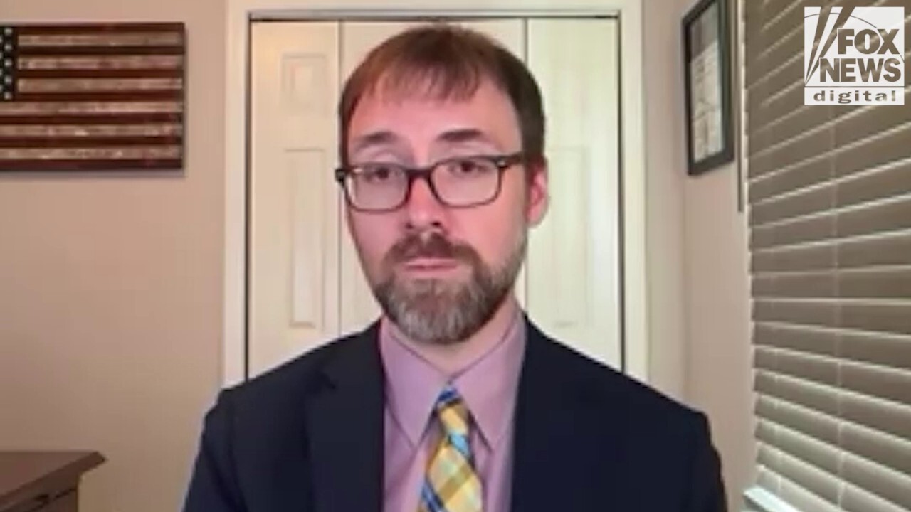 Trump flips script on left, maneuvers to use foreign influence law ...