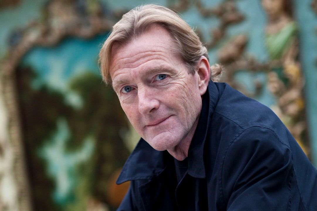 Lee Child takes reading into prisons