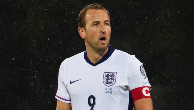 Englands WM-Stars in den USA mit Waffen beschützt