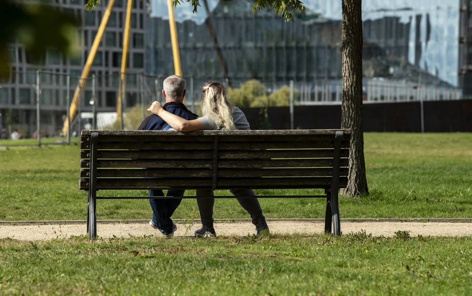 Experts outline new approaches for men to build deeper bonds