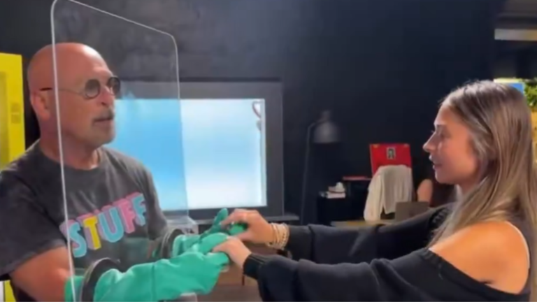 Howie Mandel 'afraid' to shake OnlyFans star Sophie Rain's hand? Viral ...