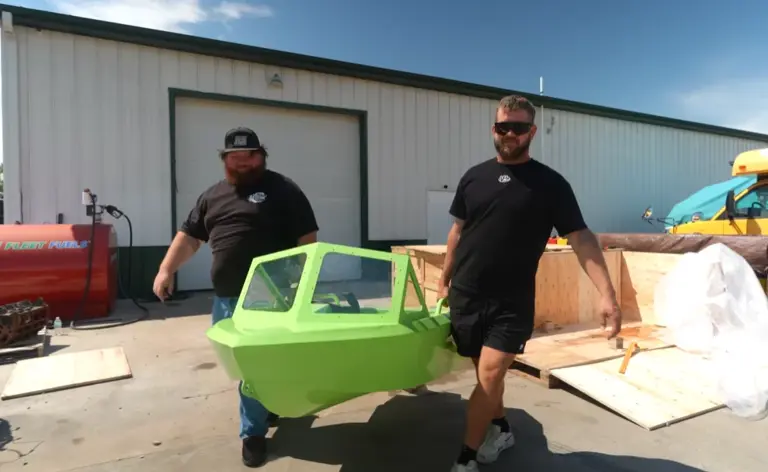 Kansas man buys jet boats from Temu and immediately realizes it's not ...