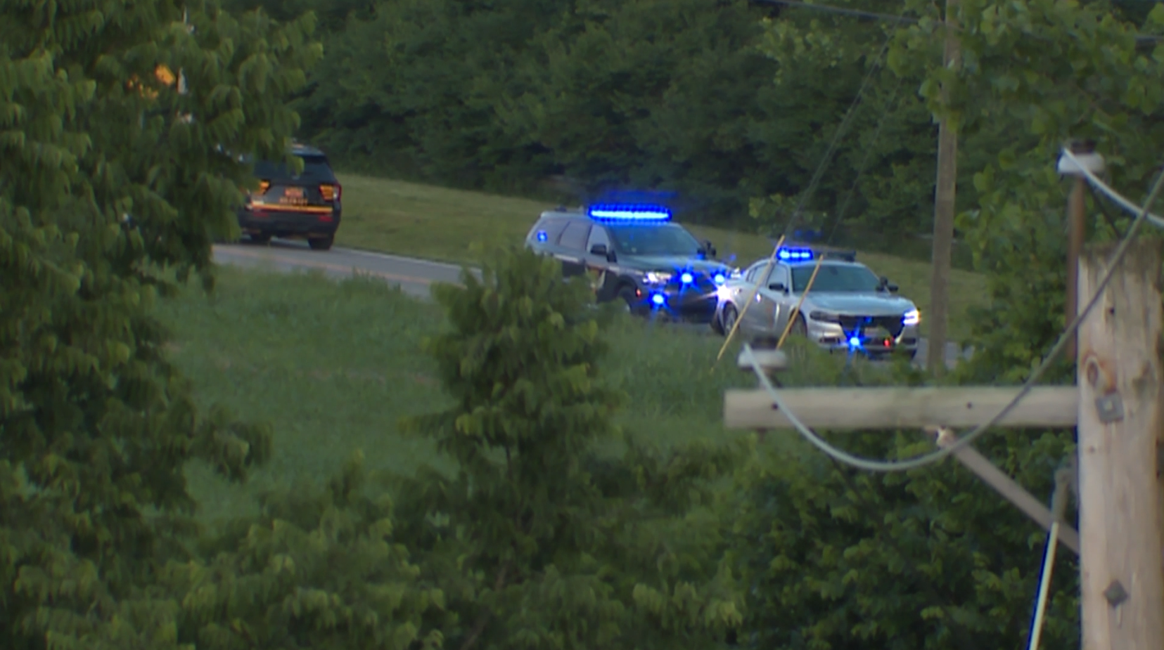 OSP: Woman dead after hitting embankment, overturning in Warren County ...