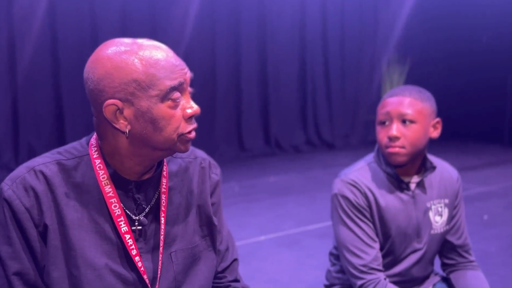 Georgia theater teacher who mentored stars like Kenan Thompson earns ...