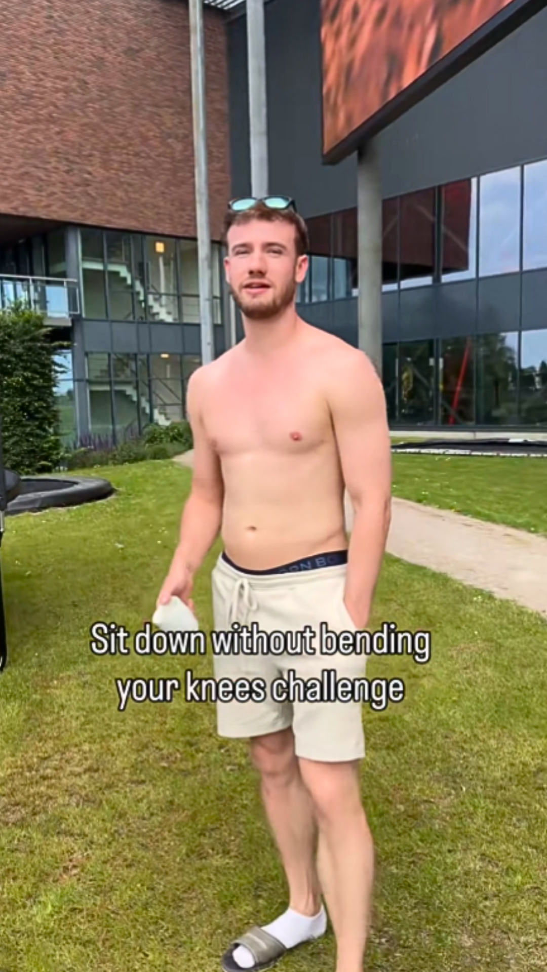 Who did it best? Sitting without bending knee