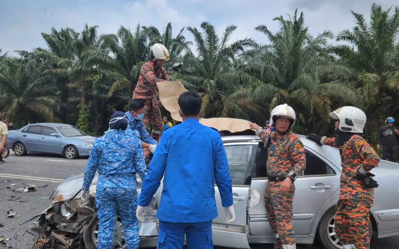 4 killed in crash on Johor Bahru-Ayer Hitam road