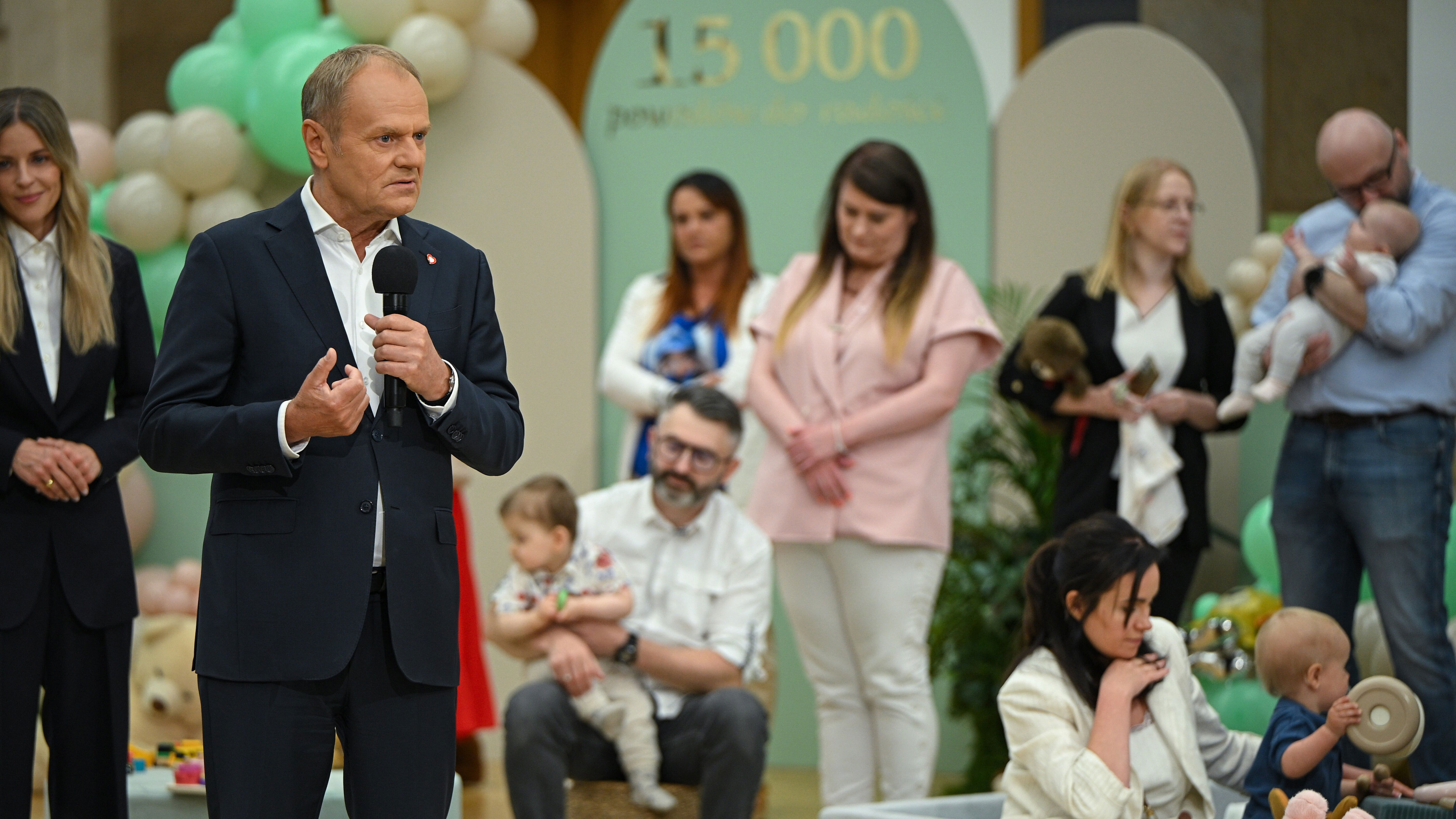 Donald Tusk: to jeden z najpiękniejszych dni dziecka