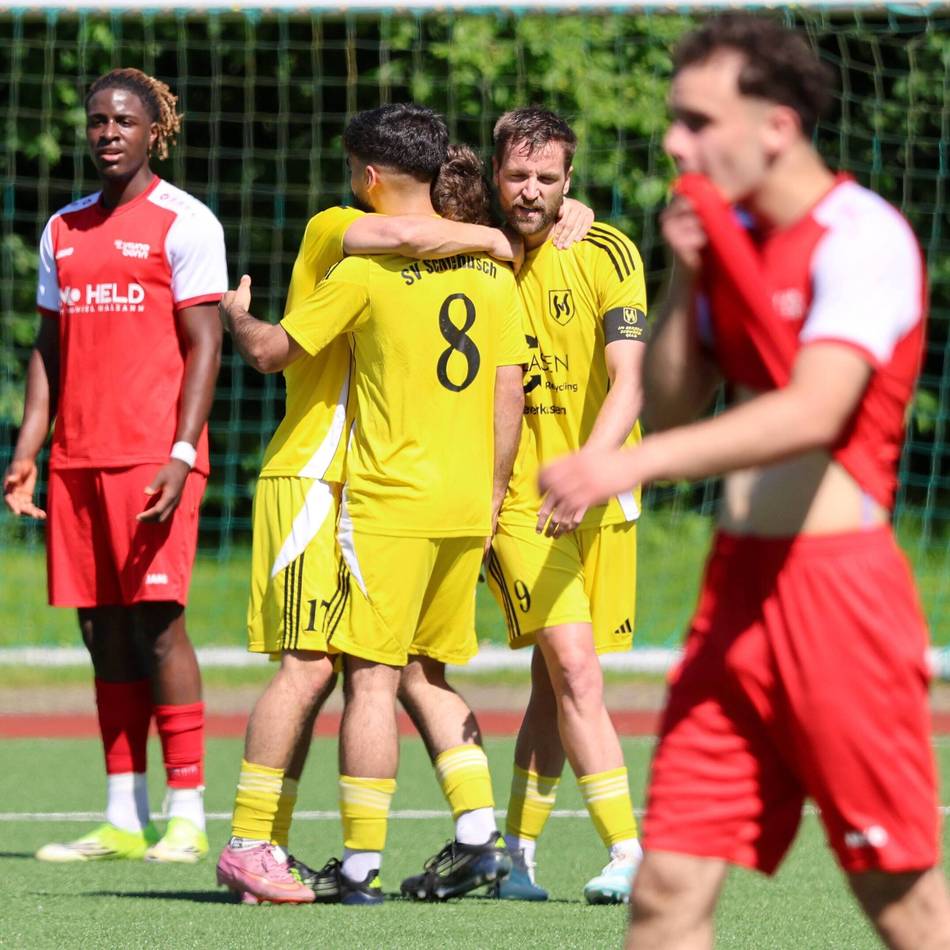 SVS holt 0:3 auf und feiert den Klassenerhalt