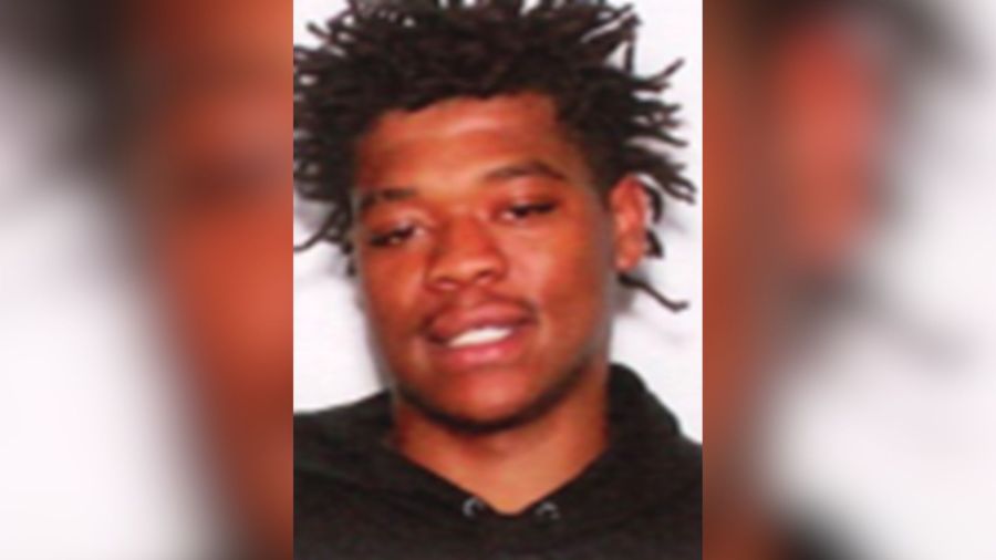 Marianna apartment shooting suspect at large