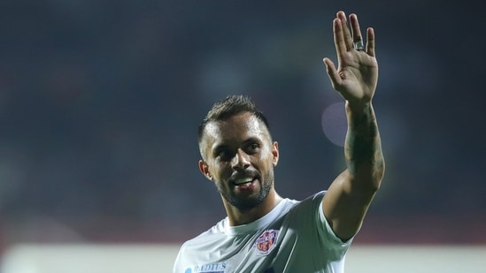 'This is not an honorary post': Robin Singh questions AIFF's ...