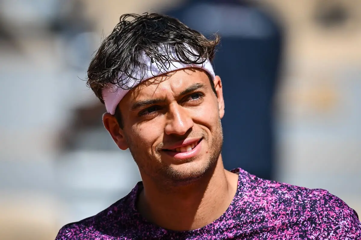 La finale del Roland Garros sarà Cobolli-Zverev, Arnaldi si ritira ...