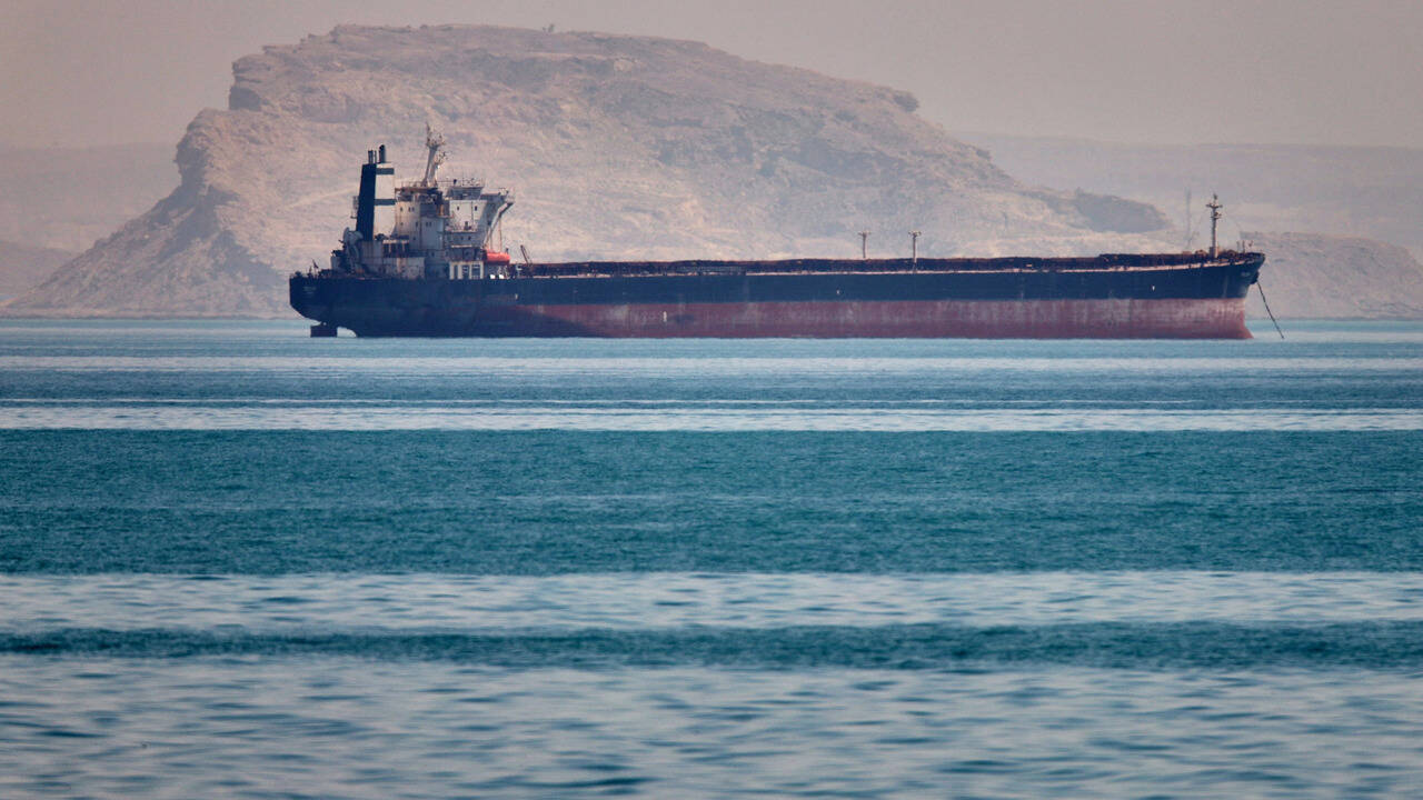 15 ships, including 4 oil tankers, sail through Strait of Hormuz amid ...