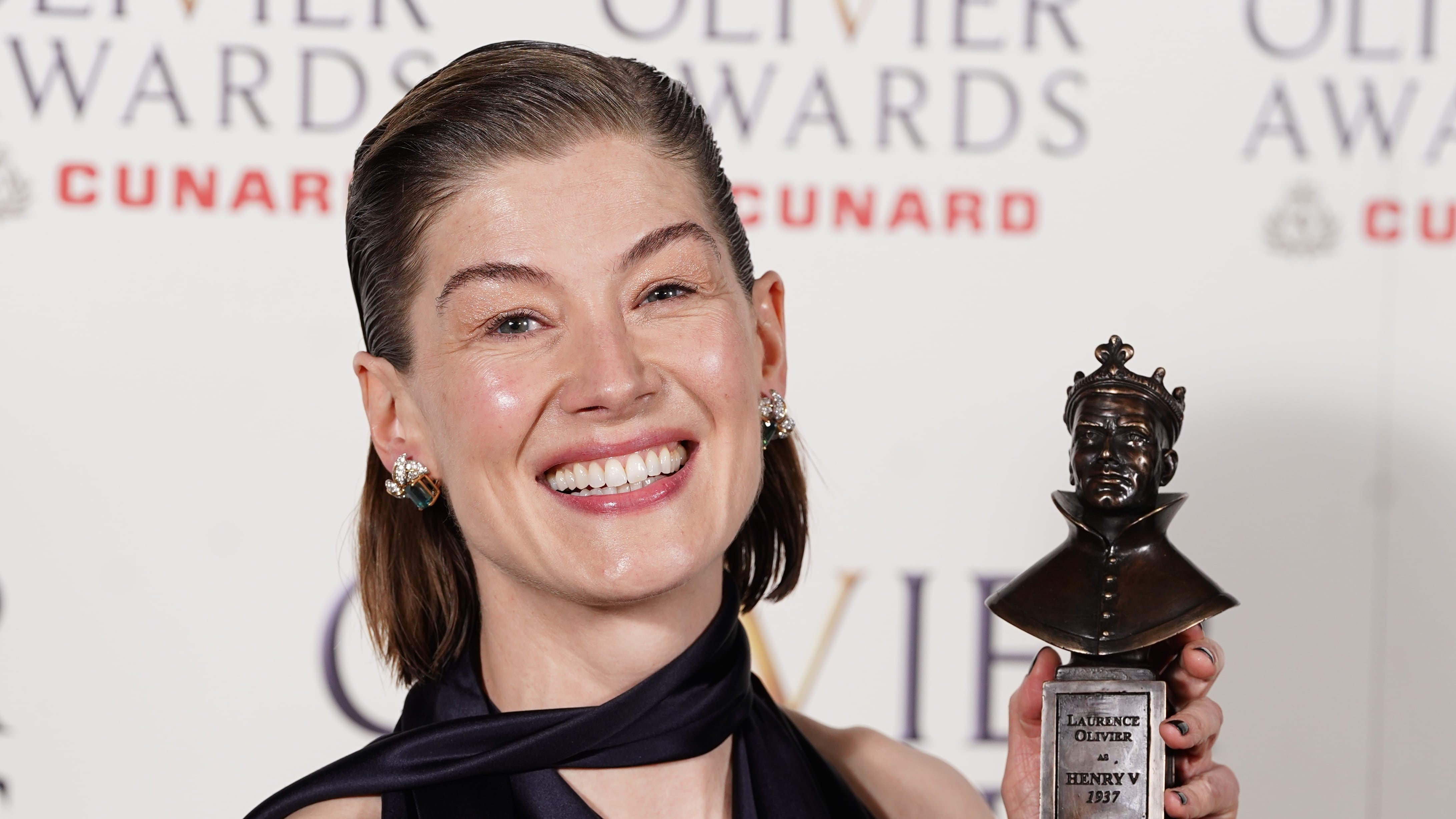 Hollywood star tears into theater audience member for bad behavior