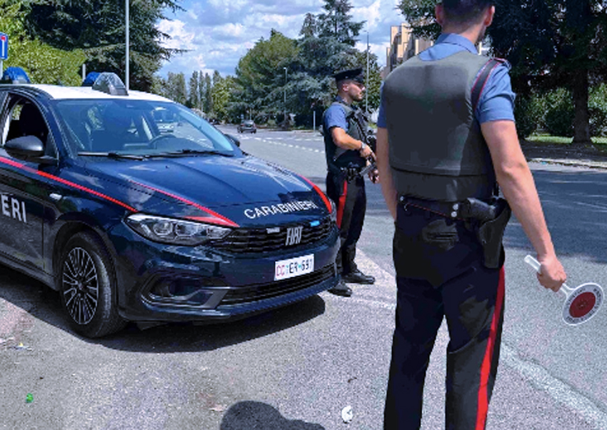 Tragedia sfiorata a Roma nord: pusher non si fermano all’alt e l’auto ...