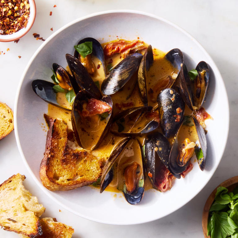 Marry me mussels are sure to snag you an extra carat or two