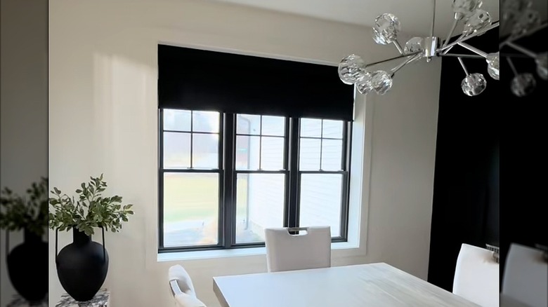 16 gorgeous dining room window treatments that will perfect your space