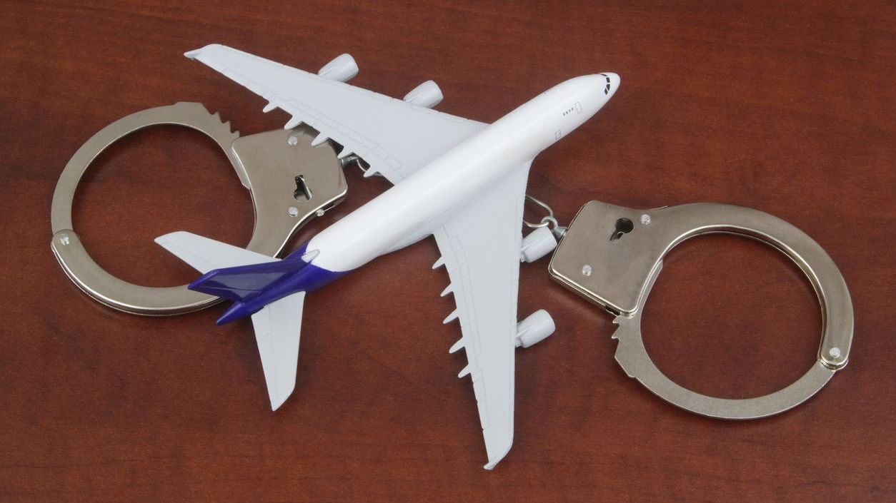 Government discussing UK-wide ban for disruptive airline passengers