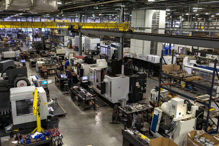 US manufacturing activity scales four-year high in May, ISM says