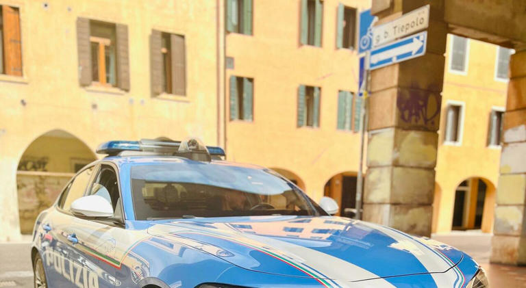 Stacca un orecchio a morsi al rivale che lo aveva insultato per strada ...
