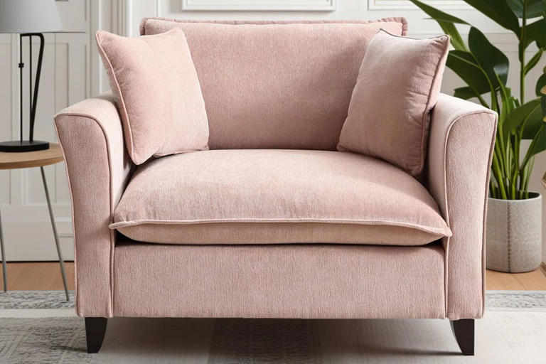 I asked my home design-obsessed mom what my living room was missing—she ...