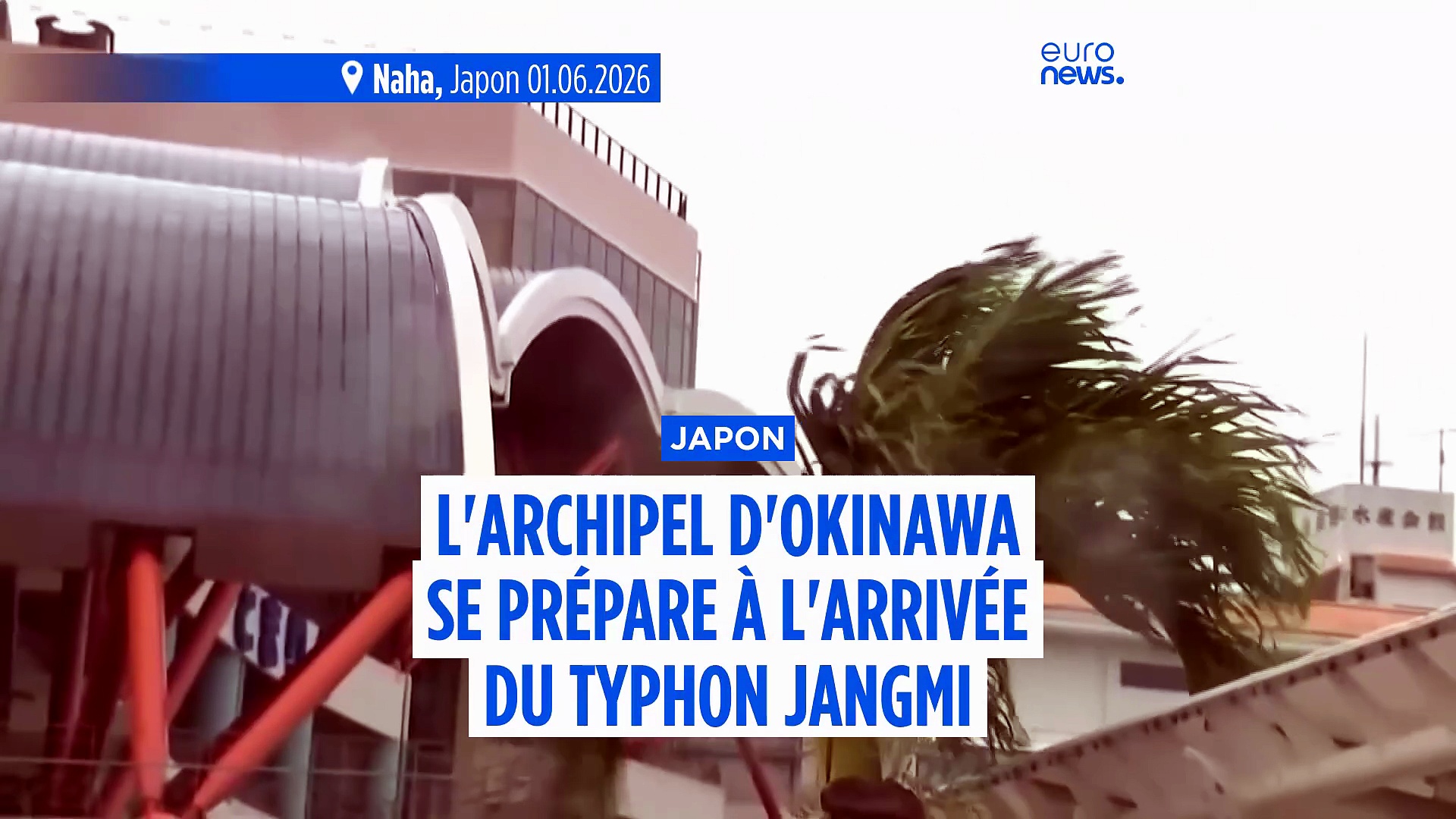 L'archipel d'Okinawa dans le sud du Japon se prépare au typhon Jangmi