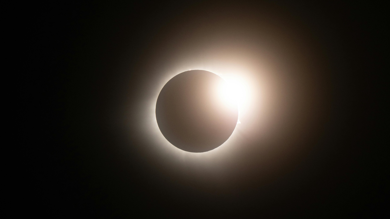 Longest solar eclipse of the century: The 6-minute 23-second total ...