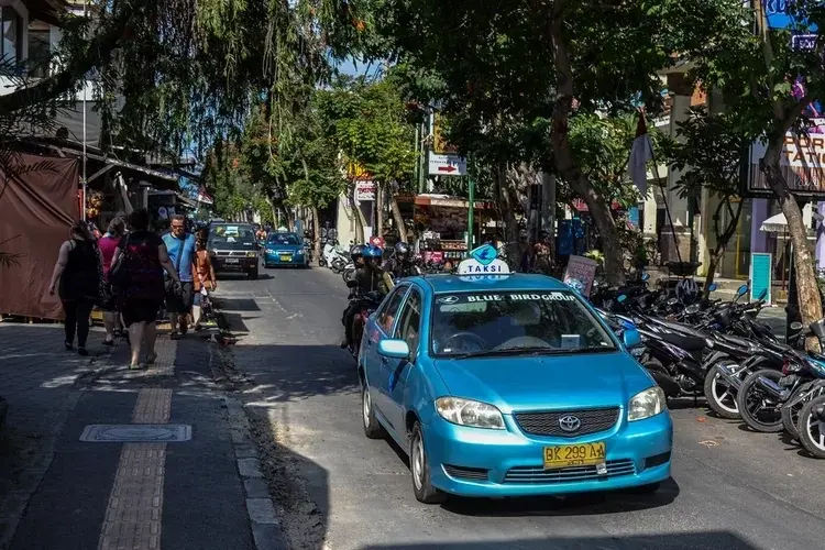 Khách lao đao vì 'luật ngầm taxi' ở Bali