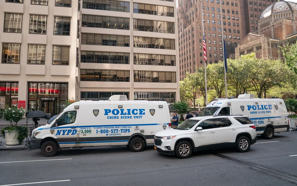 Police probe Park Slope double stabbing deaths