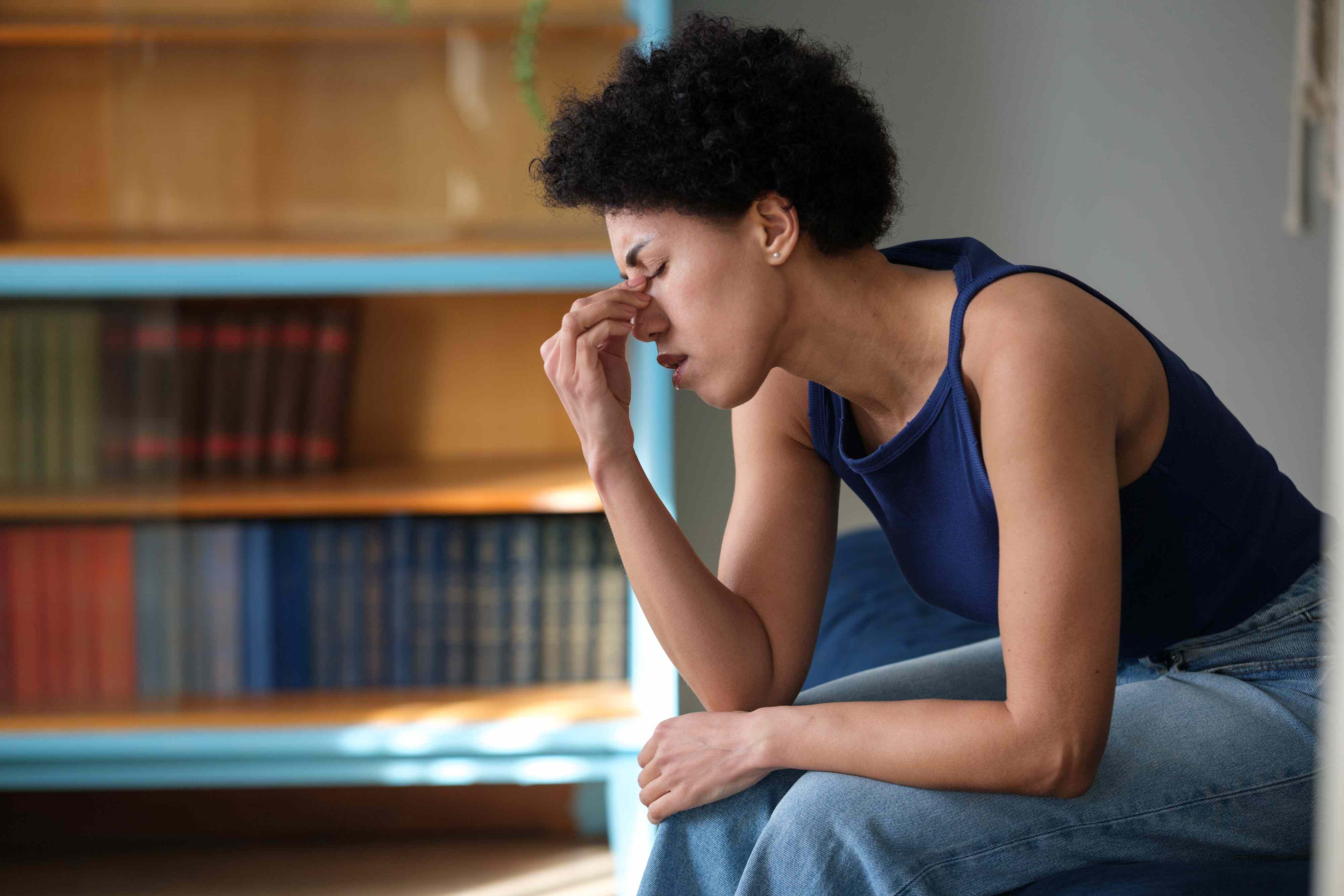 9 unexpected signs a migraine is coming