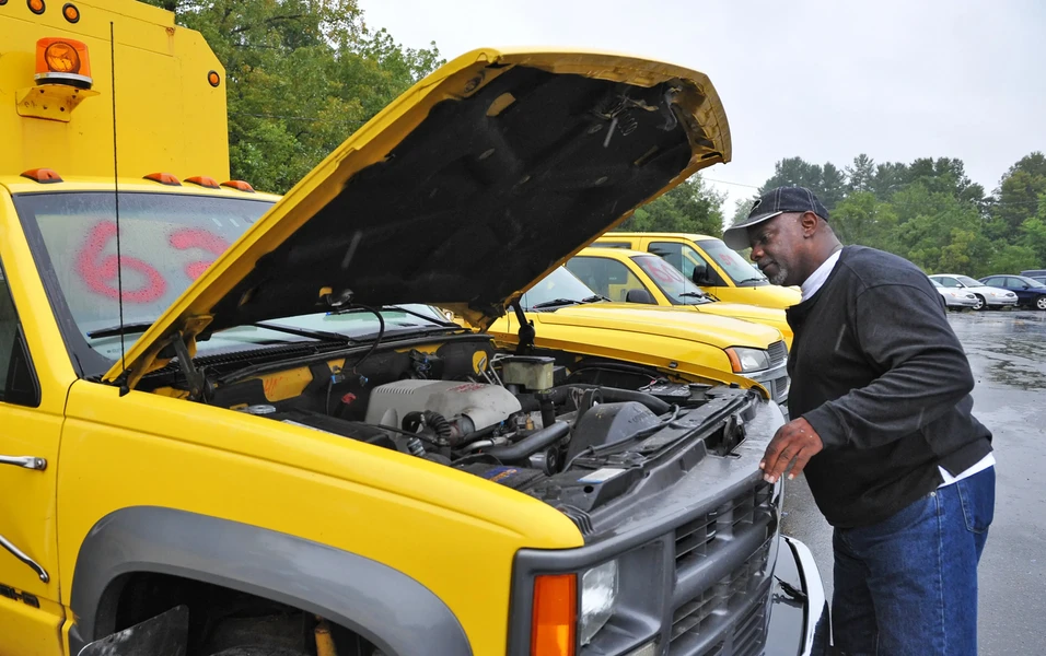Mechanics warn costly risks from neglected truck maintenance