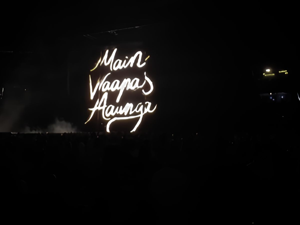 Diljit Dosanjh gives Toronto fans special treat with Main Vaapas Aaunga ...
