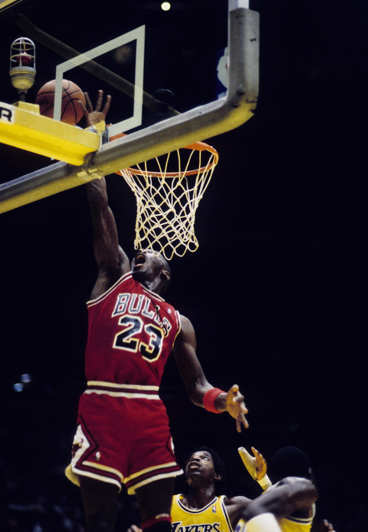 Michael Jordan recalls what Magic Johnson did to him at the 1985 All ...
