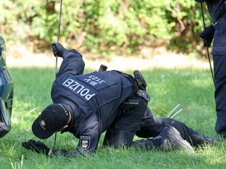 Polizeifahndung Velbert / Dortmund / Magdeburg, 01.06.26: Fahrzeug ...
