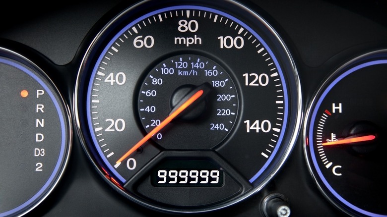 12 useful tips to maintain a high-mileage car