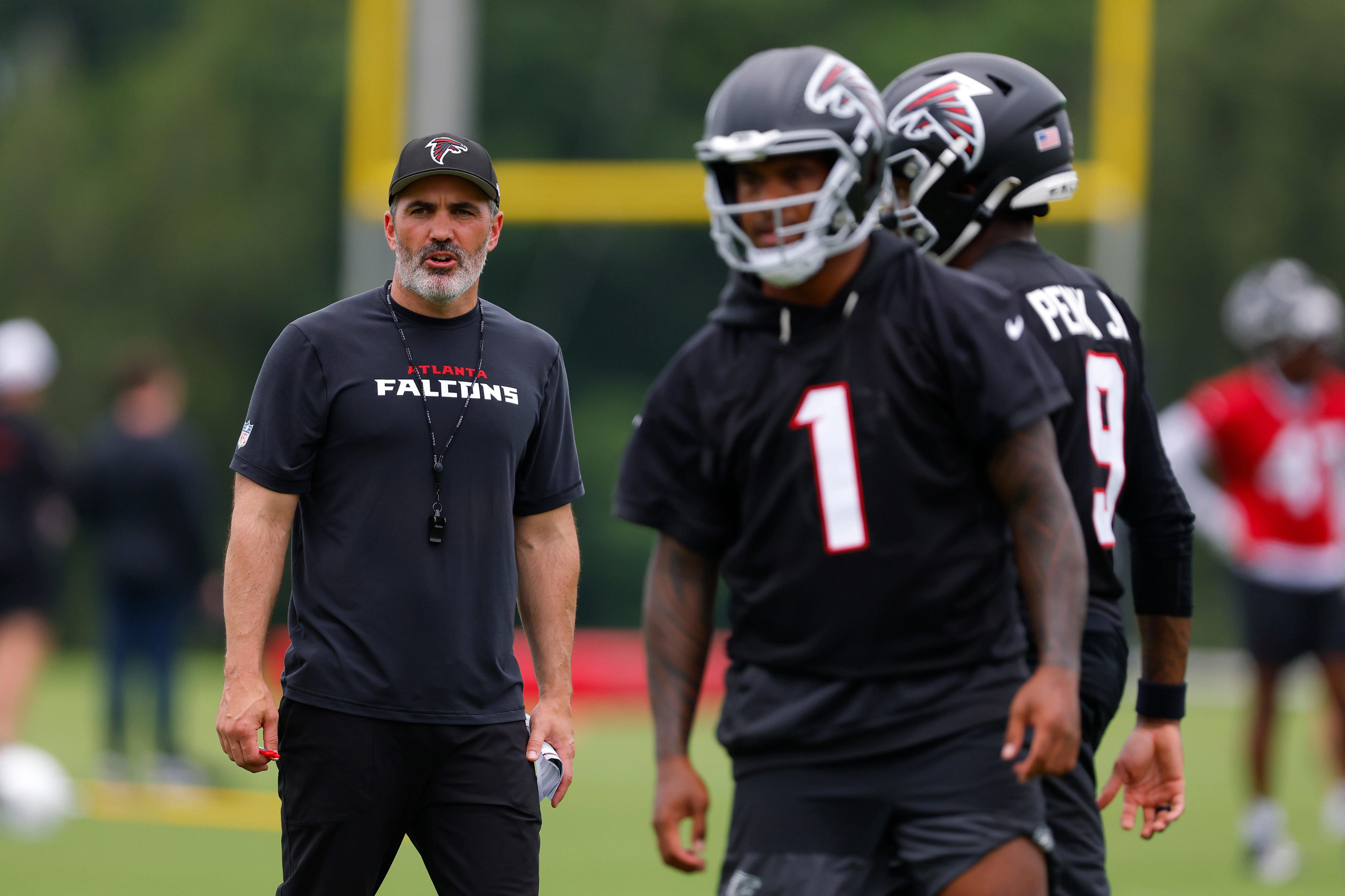 Former NFL exec on Team Tua Tagovailoa in Falcons QB competition