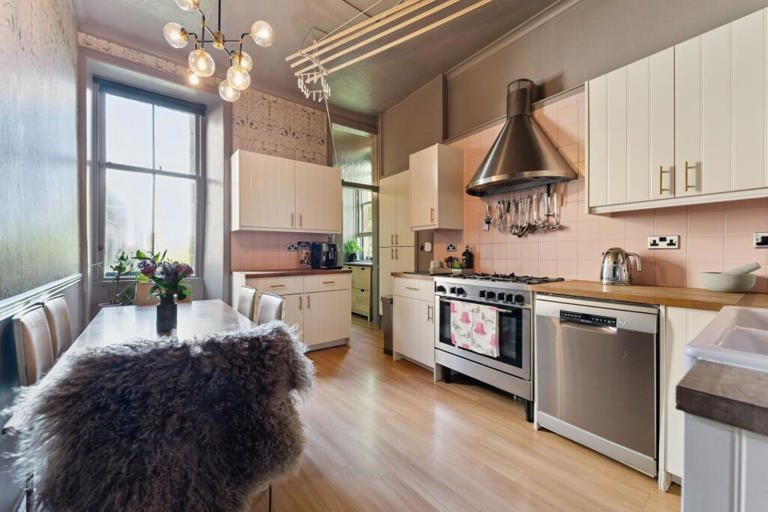 For sale: 'Stunning' double-fronted 3-bedroom flat on one of Hyndland's ...