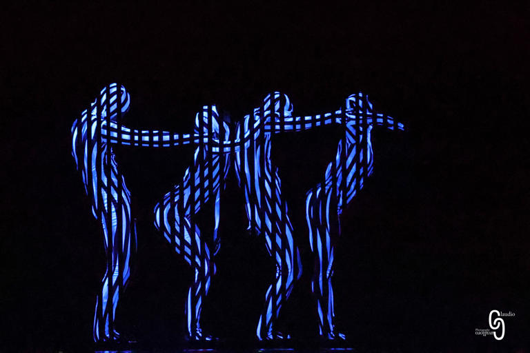 La compagnia eVolution Dance Theater porta 'Cosmos' al Petruzzelli di Bari
