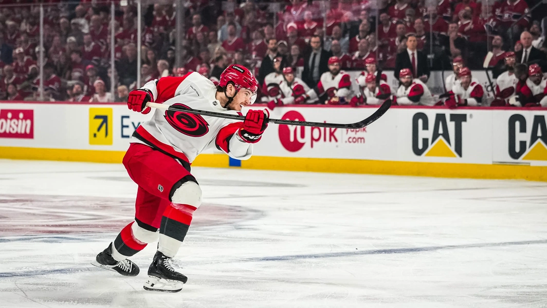 Hurricanes face Golden Knights in contrasting Stanley Cup clash