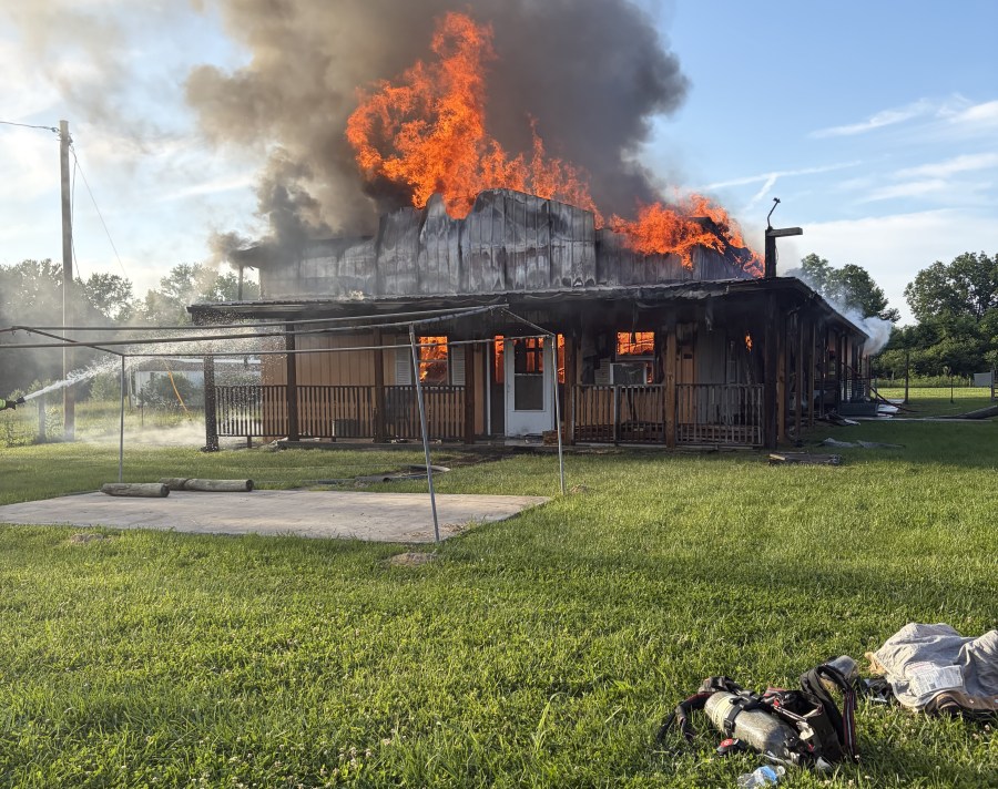 Multiple Kentucky departments battle house fire in Clay City