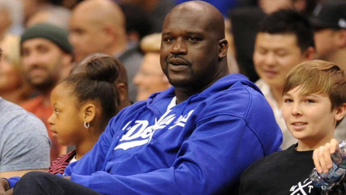 Anthony Edwards leaves LeBron James off his all-time NBA starting five