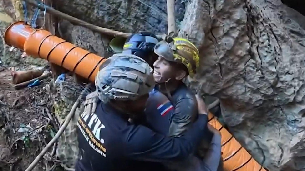 Laos cave rescuer describes moment trapped miners were freed