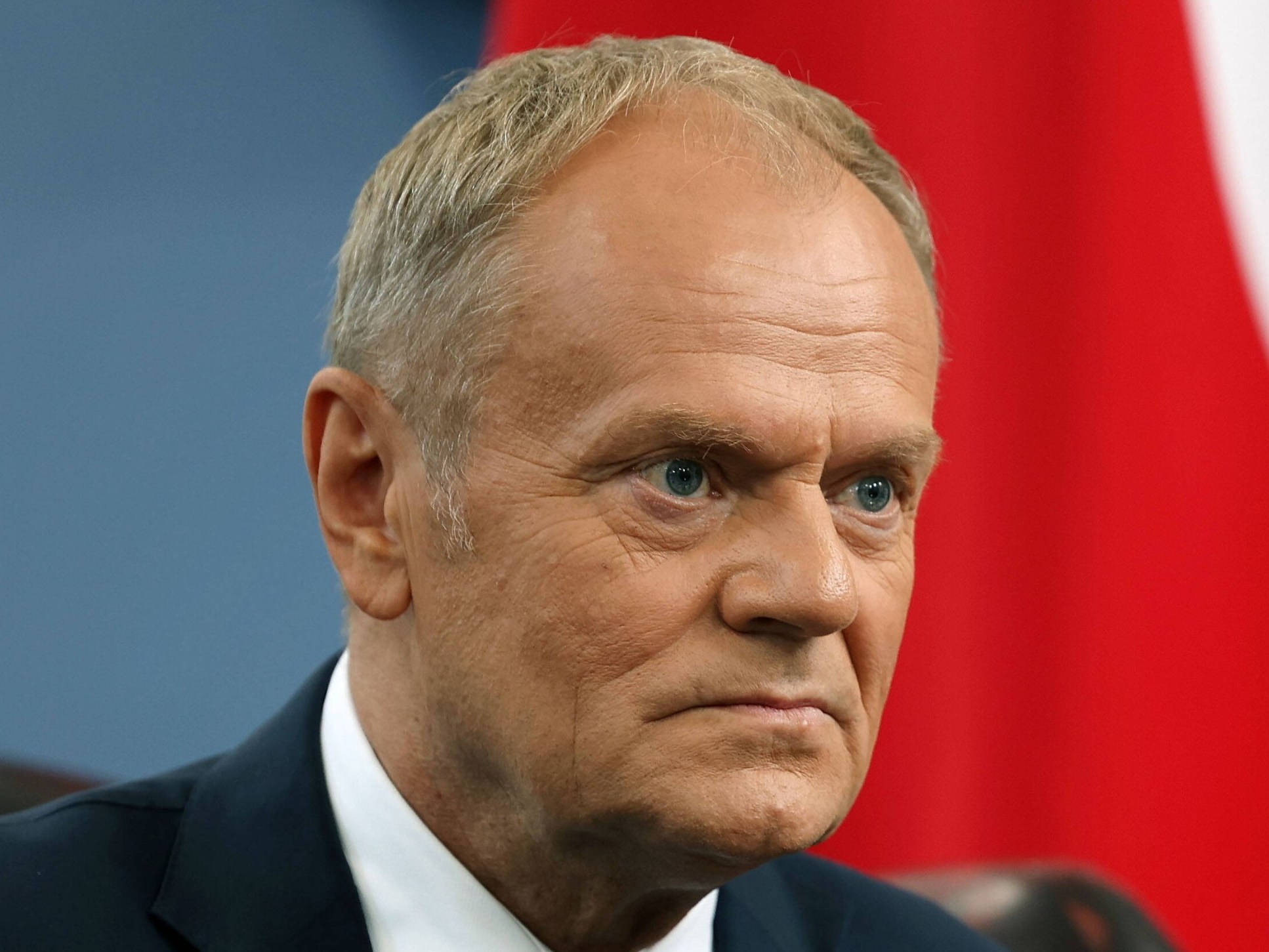 Tusk robi rewolucję. Rozwiązał struktury